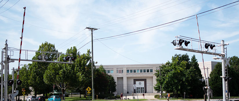 CEC team pioneers research to improve railroad crossing navigation ...